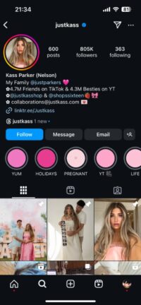 Top 15 Mom Influencers You Need to Know - AiSchedul